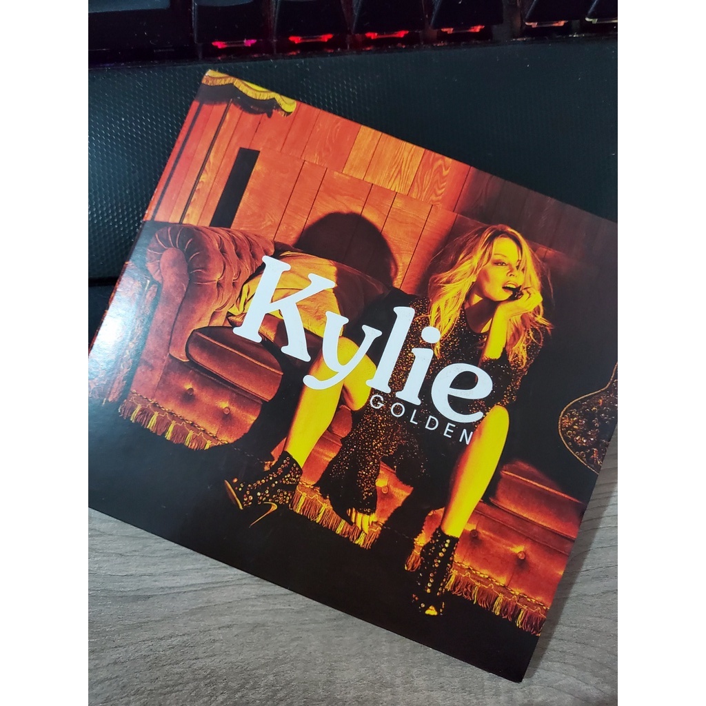 CD Kylie Minogue - Golden | Shopee Brasil