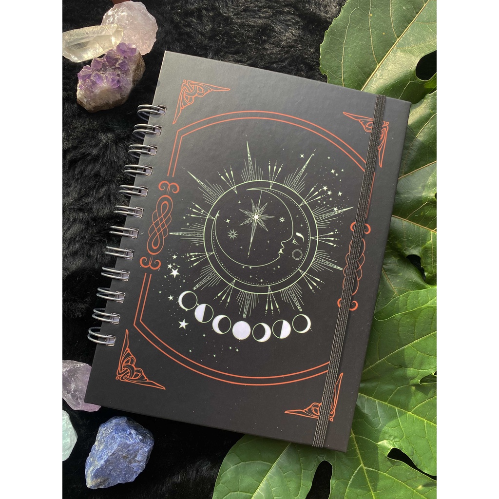Caderno Artesanal/Bullet Journal/Grimório - A5 - Magia Natural (Preto ...