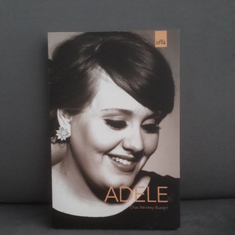 Livro Adele (biografia) | Shopee Brasil