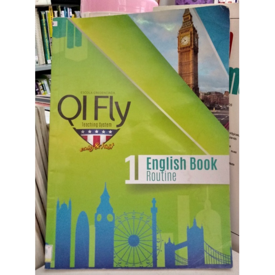 Livro Qi Fly English Book Hello e Routine 1; Eunice Magali Peruchi e ...