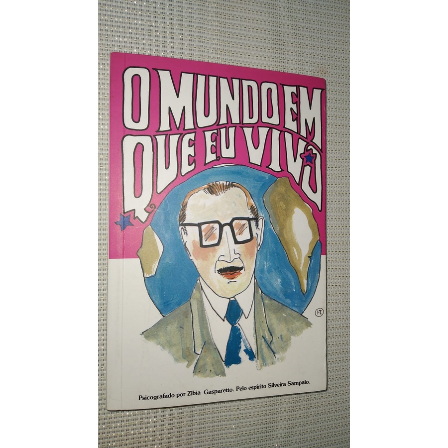 Livro O Mundo Em Que Vivo ( 933 ) | Shopee Brasil