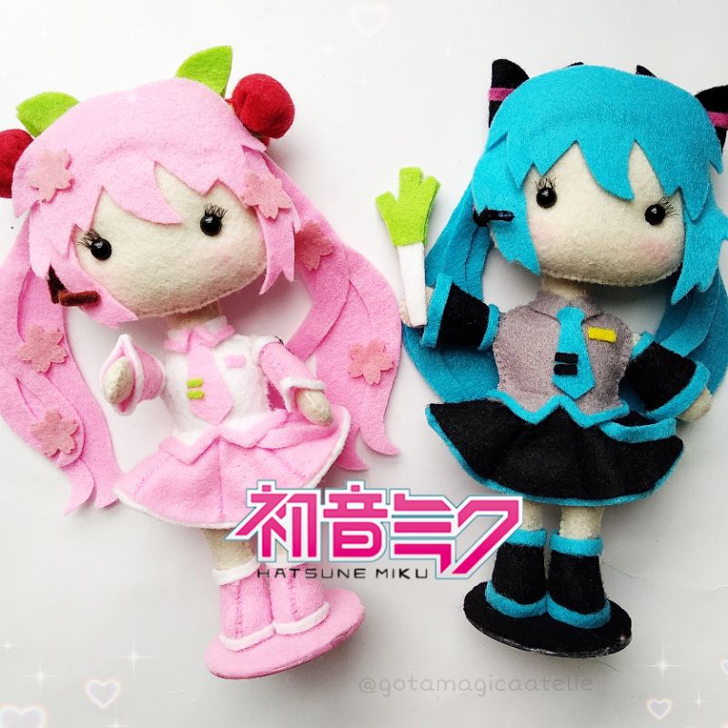boneca em feltro hatsune miku 15 cm | Shopee Brasil