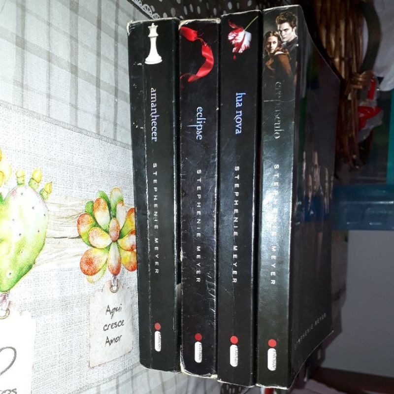 Box Crepúsculo (4 volumes) | Shopee Brasil