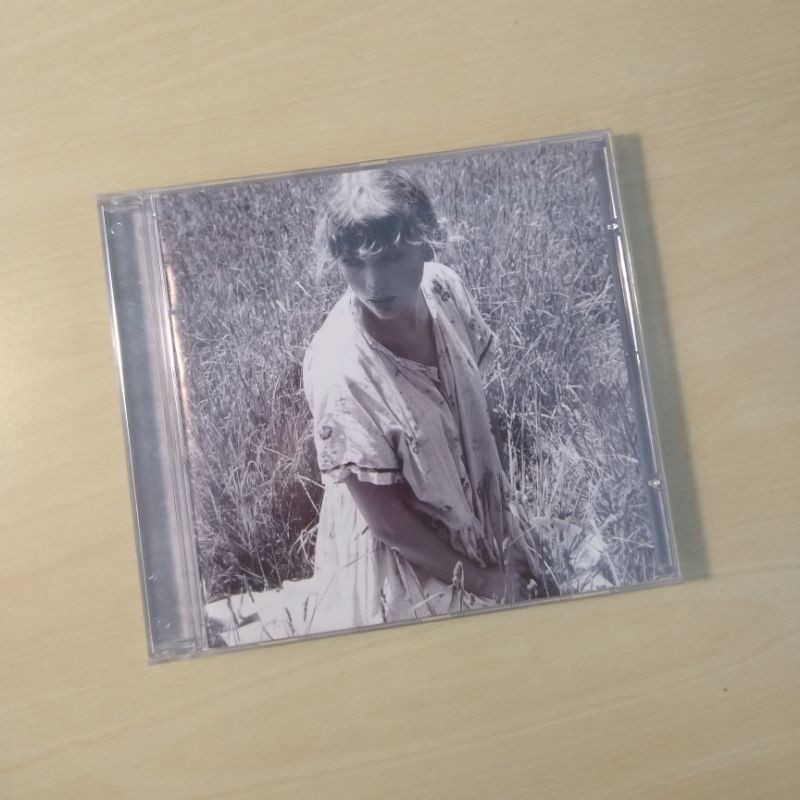 CD Taylor Swift Folklore Deluxe - Versão 4 Betty's Garden | Shopee Brasil