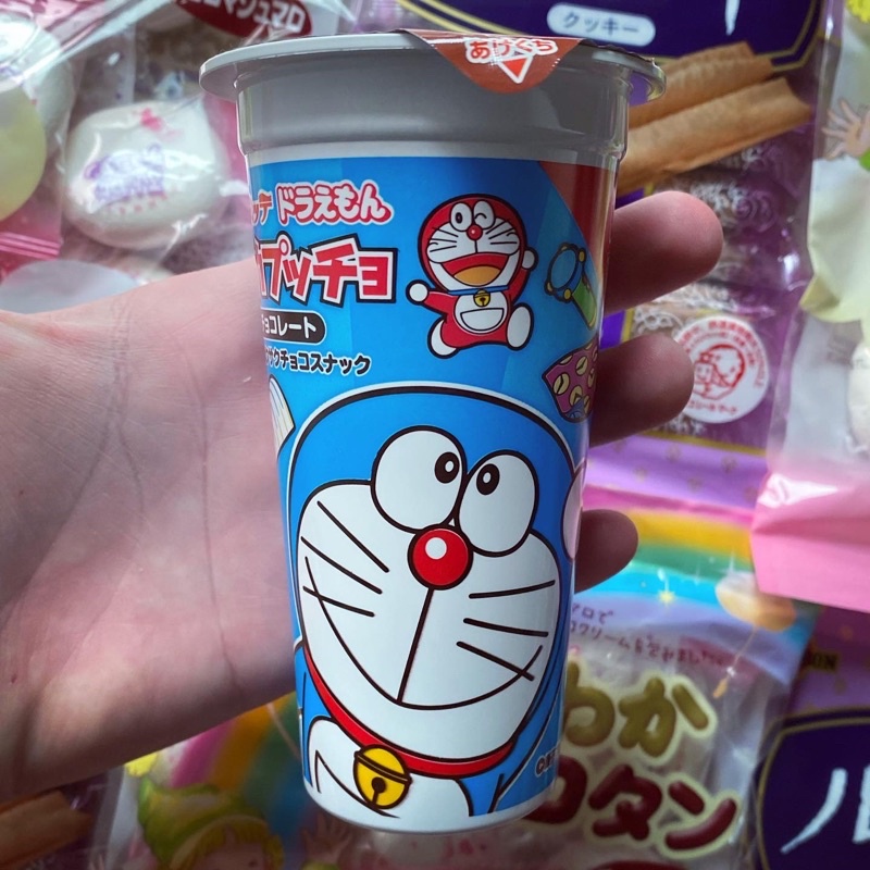 Biscoito Lotte Capuccho Chocolate Doraemon 38g | Shopee Brasil