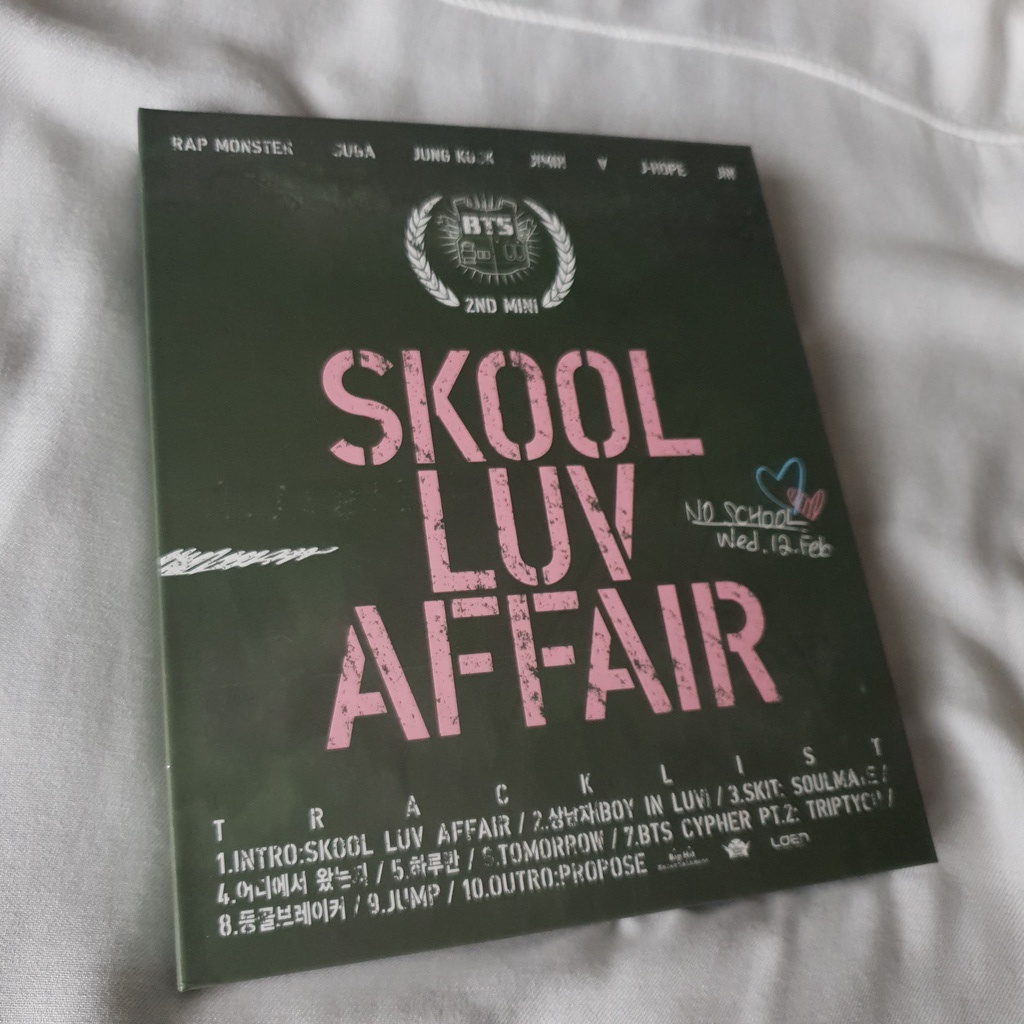 Álbum Skool Luv Affair BTS (USADO) | Shopee Brasil