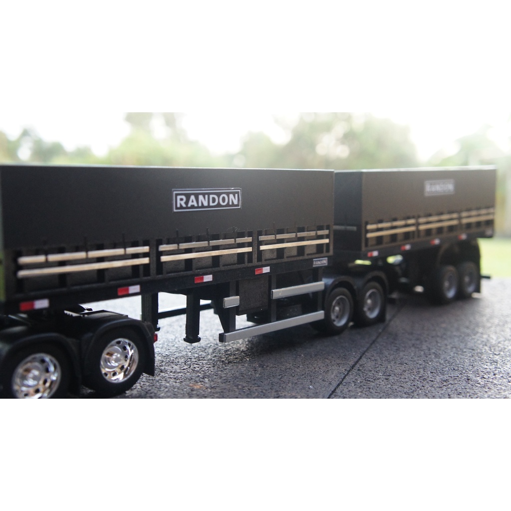 Miniatura Carreta graneleira bitrem 2x2 escala 1:32 serve em cavalos ...