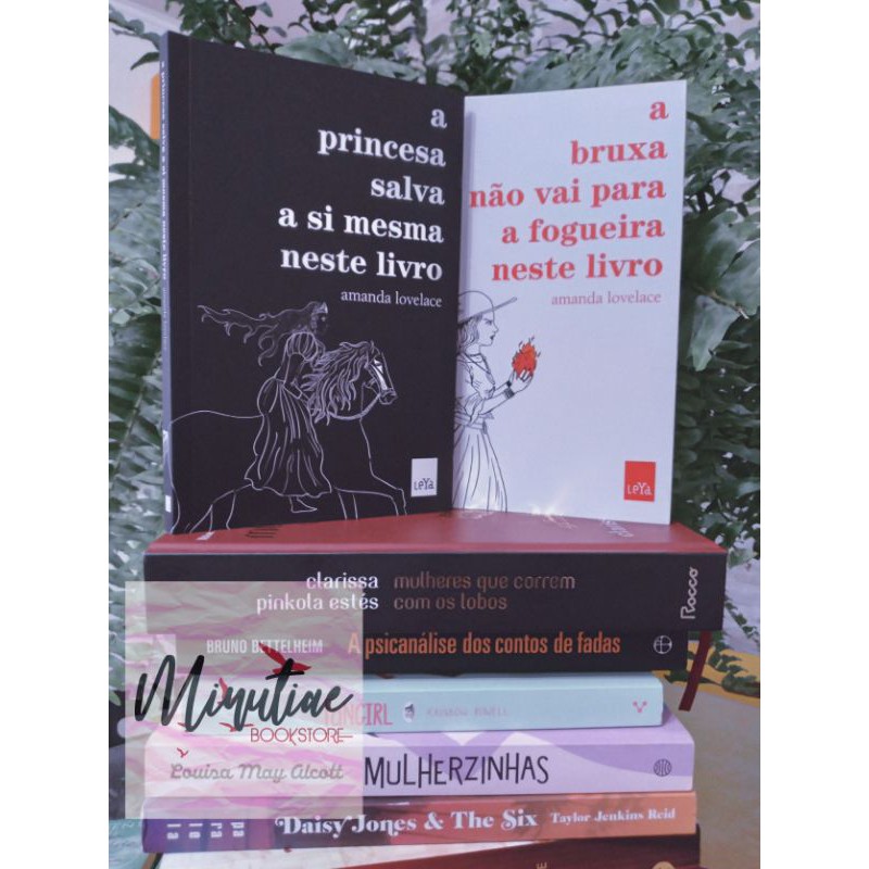 Kit de livros Amanda Lovelace — A princesa salva a si mesma & A bruxa ...