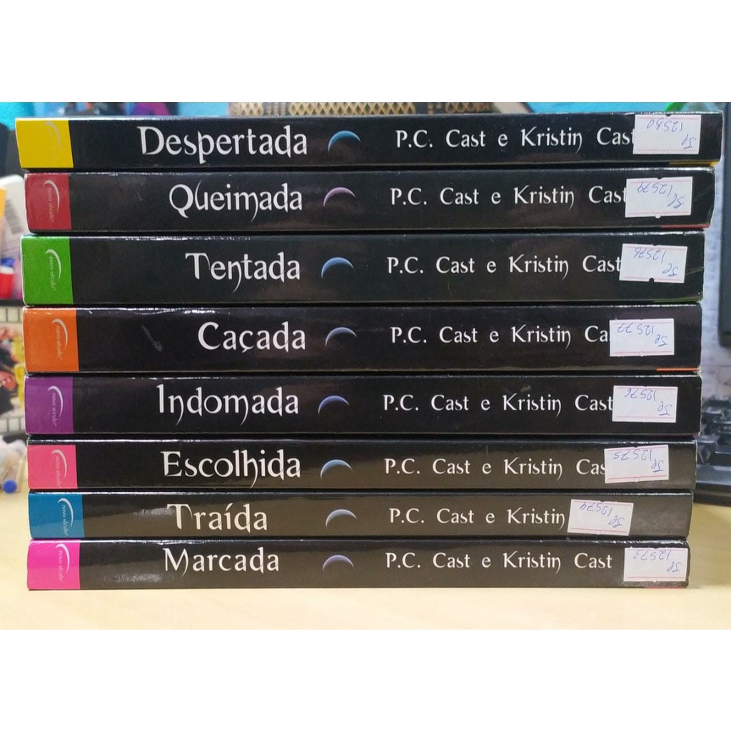 Coleção Série House of Night - P. C. Cast / Marcada / Queimada ...
