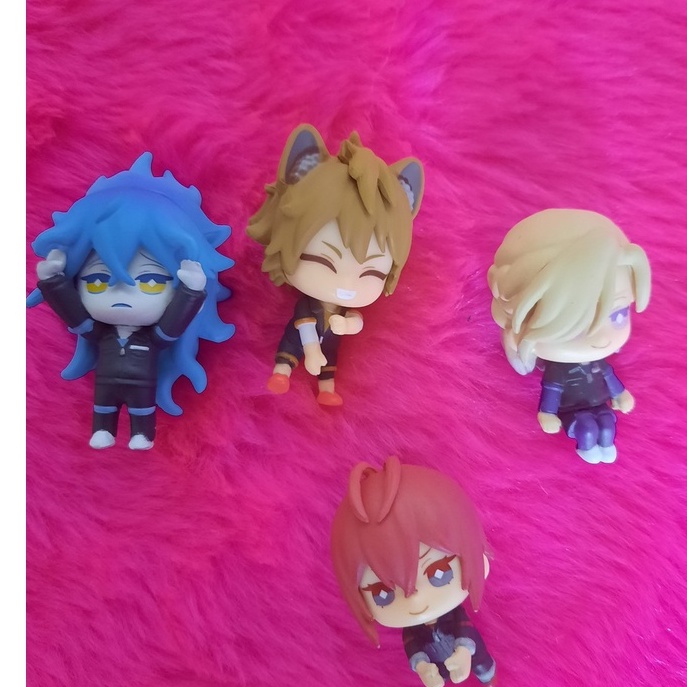 Hugcot Twisted Wonderland | Shopee Brasil