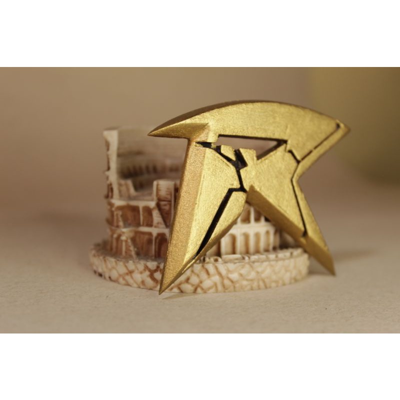 Emblema Robin da série Titans | Shopee Brasil
