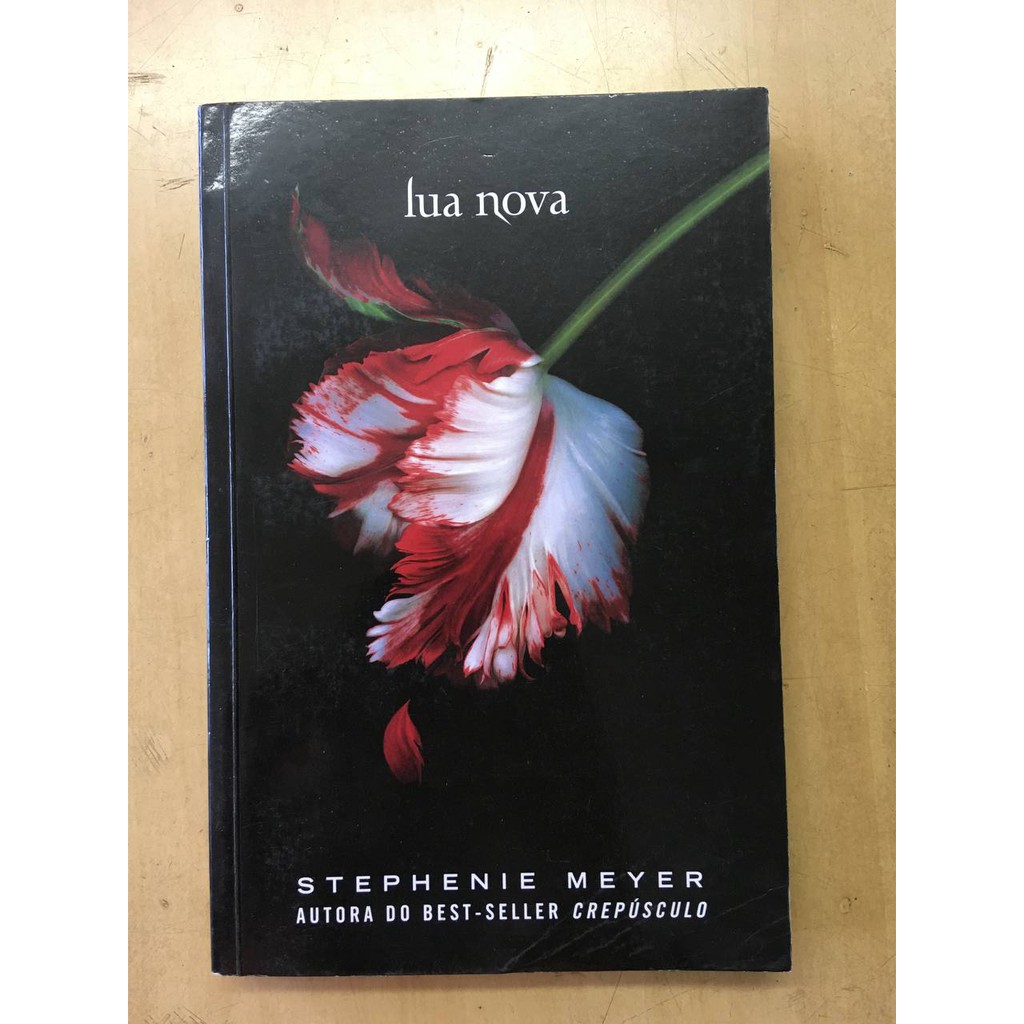 Livro - Lua nova: Série Crepúsculo | Shopee Brasil