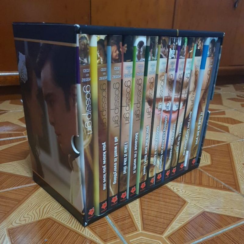 Livro - Box Série Gossip Girl completa em inglês | Shopee Brasil