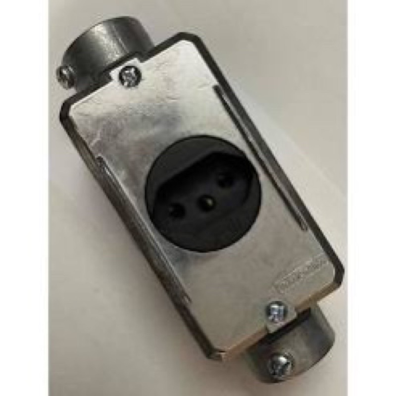 conjunto condulete c/ tomada 10A ou 20A alumínio c/ 2 saidas completo Tramontina R7 | Shopee Brasil