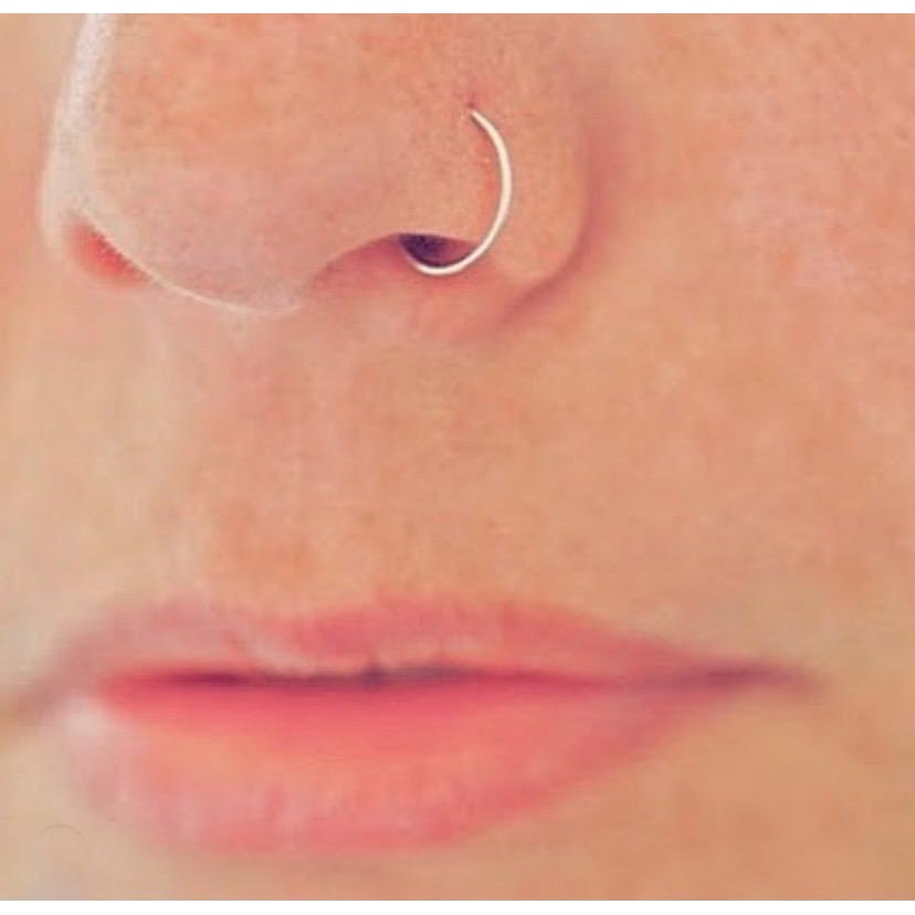 PIERCING ARGOLA LISA NARIZ/DAITH | Shopee Brasil