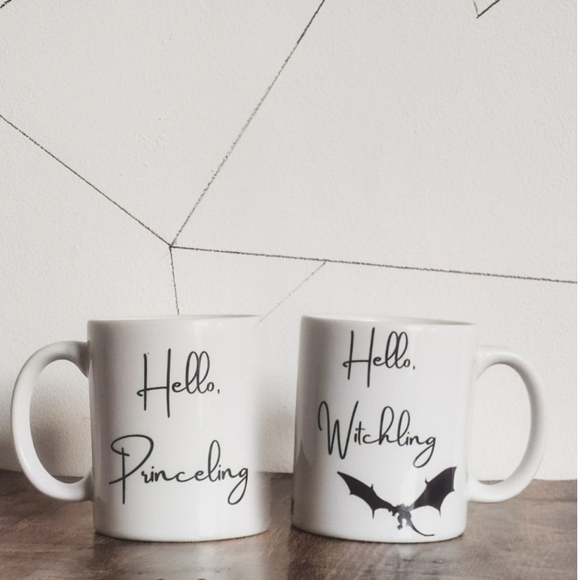 Caneca de cerâmica branca - TRONO DE VIDRO - Hello Princeling/ Hello ...