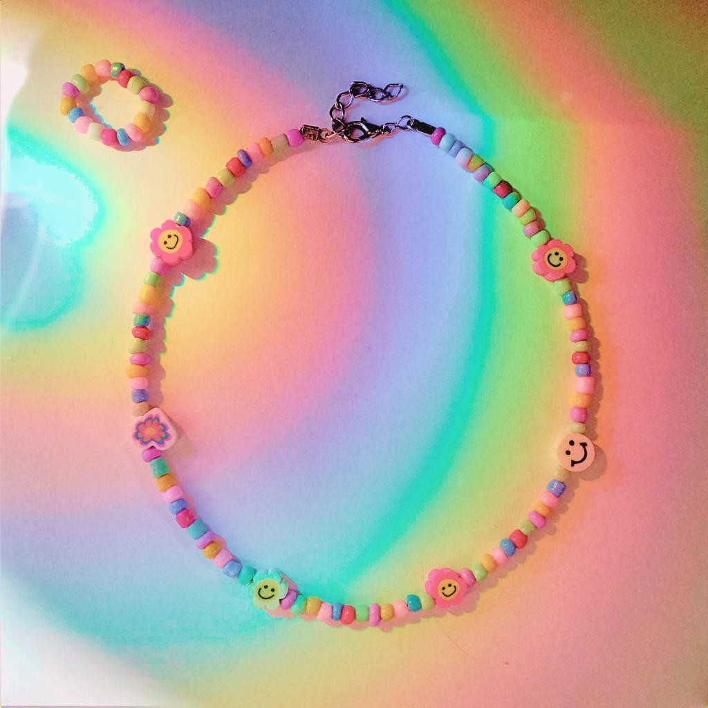 Colar de miçanga trendy colorido arco-íris rainbow smiley aesthetic ...