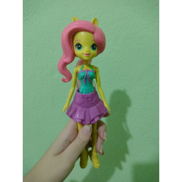 Boneca Fluttershy - My little pony Equestria girls Modelo simples | Shopee Brasil
