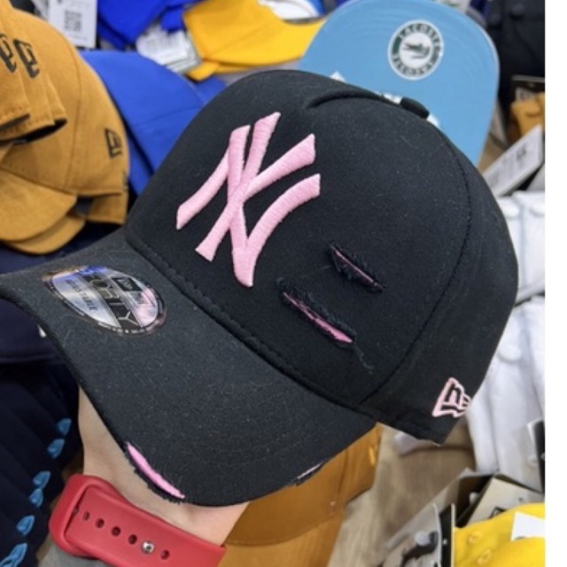 Boné Premium New Era Rasgadinho/ Rasgado Aba Curva | Shopee Brasil