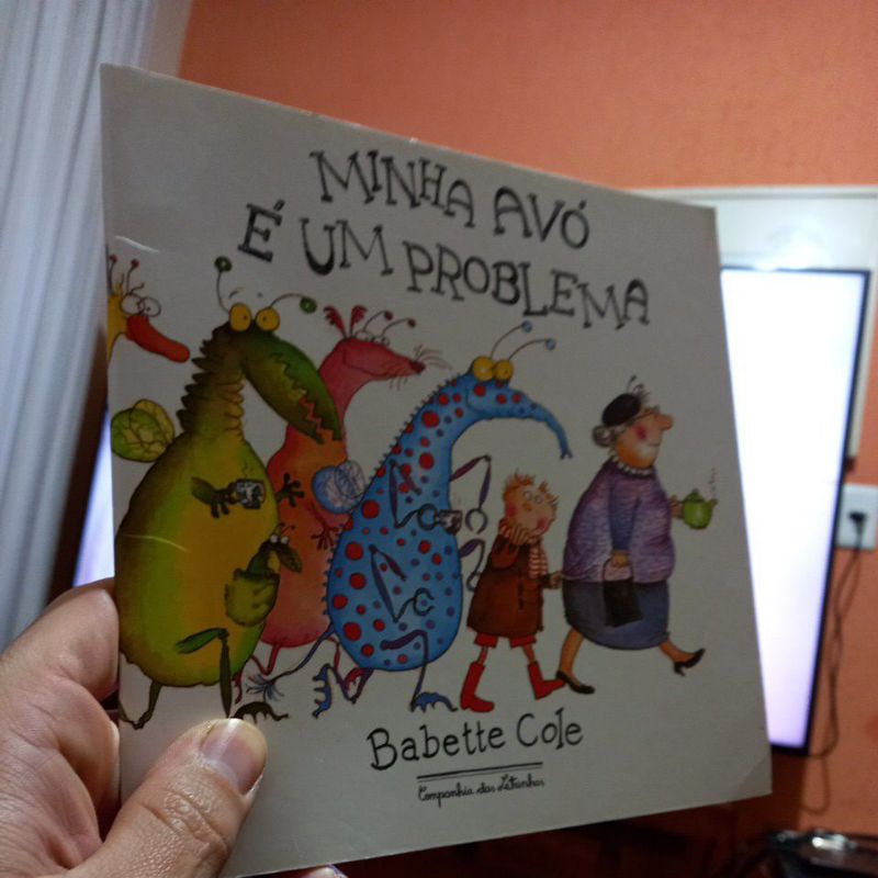 Babette Cole e 1 mais Minha avó é um problema | Shopee Brasil