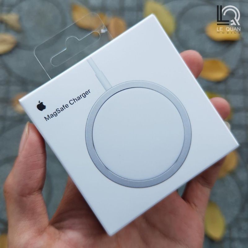 Apple iPhone 12 MagSafe Charger 15W Magnetic Wireless Charger Qi ...