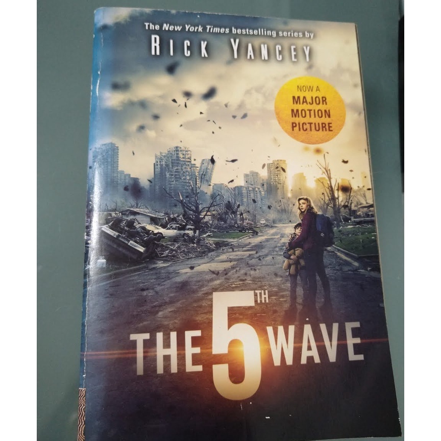 livro The 5th Wave - Rick Yancey (Seminovo) | Shopee Brasil