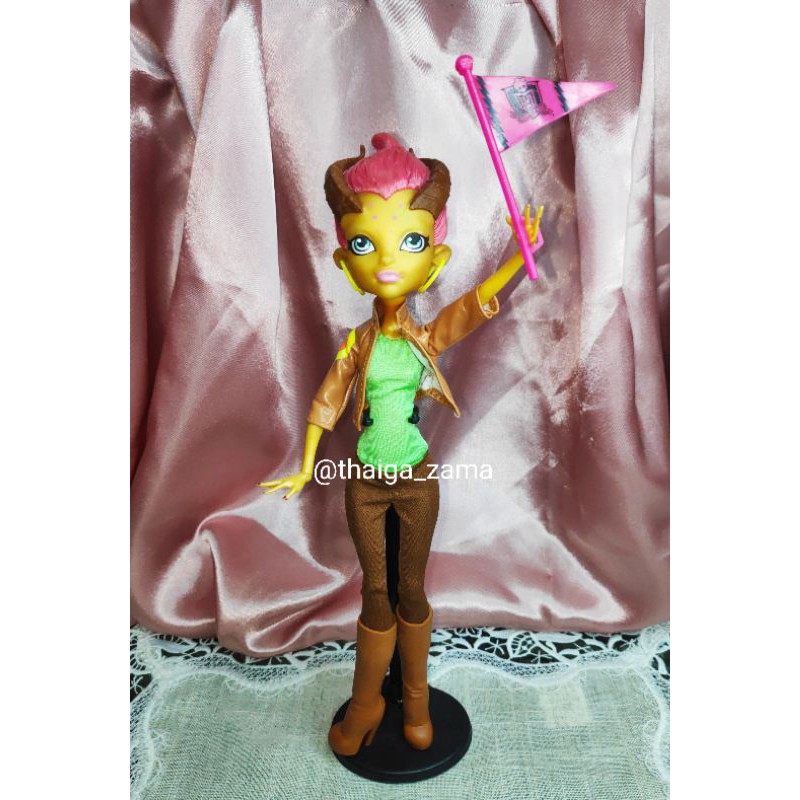Boneca Monster High: Gilda Goldstag | Shopee Brasil