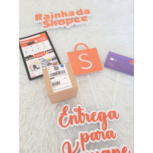 Topo de bolo/ Topper para bolo de Aniversário Rainha da Shopee | Shopee ...