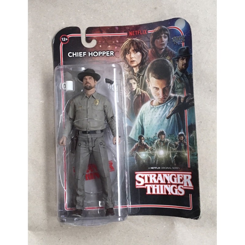 Action Figure McFarlane Toys Chief Hopper Stranger Things | Shopee Brasil