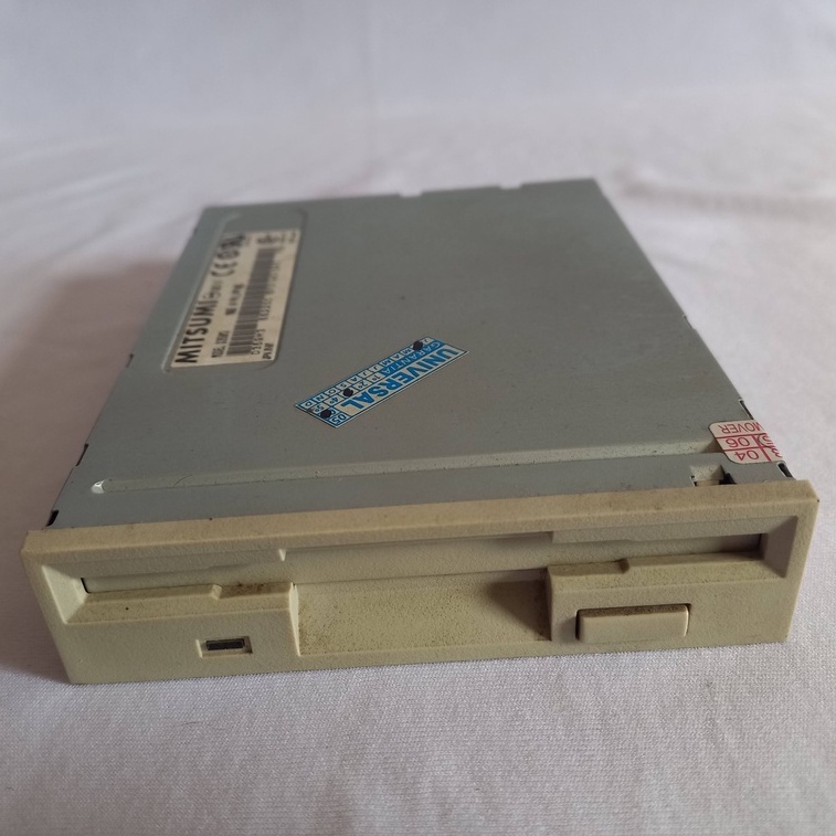 Driver De Disquete Sigma Mitsumi 3,5 Floppy Driver Branco | Shopee Brasil