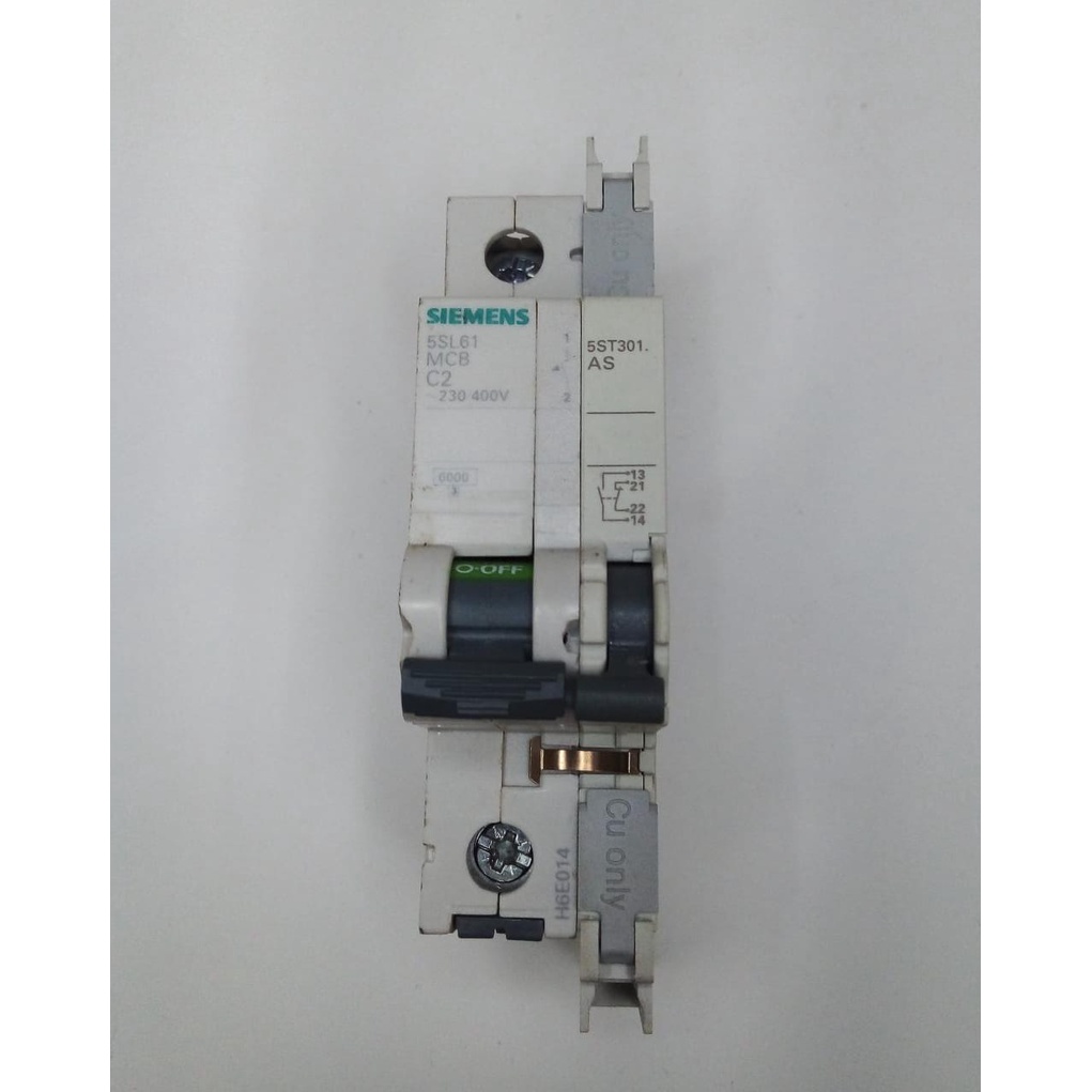 Disjuntor Monopolar 5SL6102-7MB + Contato Auxiliar 5ST3010-0HG ...