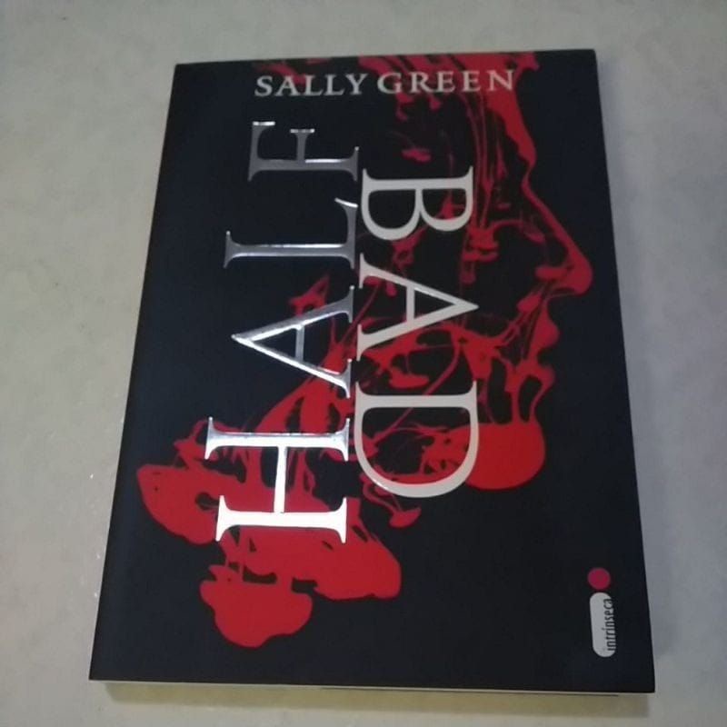 Half bad - Sally Green | Shopee Brasil