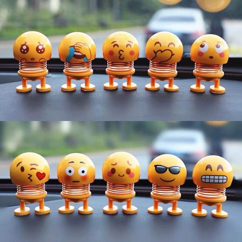 bonequinho emoji enfeite para carro que balança com movimento | Shopee ...