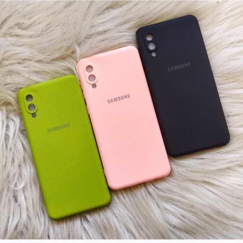 Capa de celular compatível com Samsung Galaxy A02 Normal Aveludadas ...