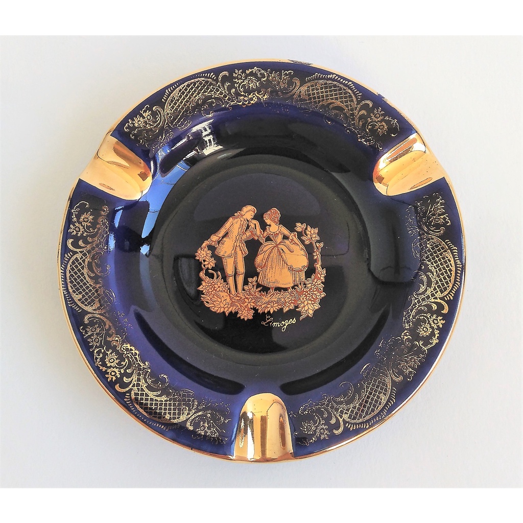 Bibelô Enfeite De Mesa Porcelana Francesa Cena Galante Limoges | Shopee ...
