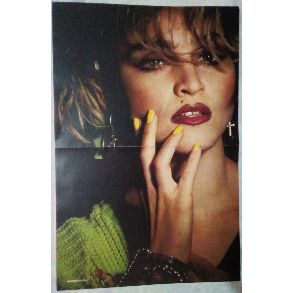 Poster Madonna com reportagem no verso | Shopee Brasil