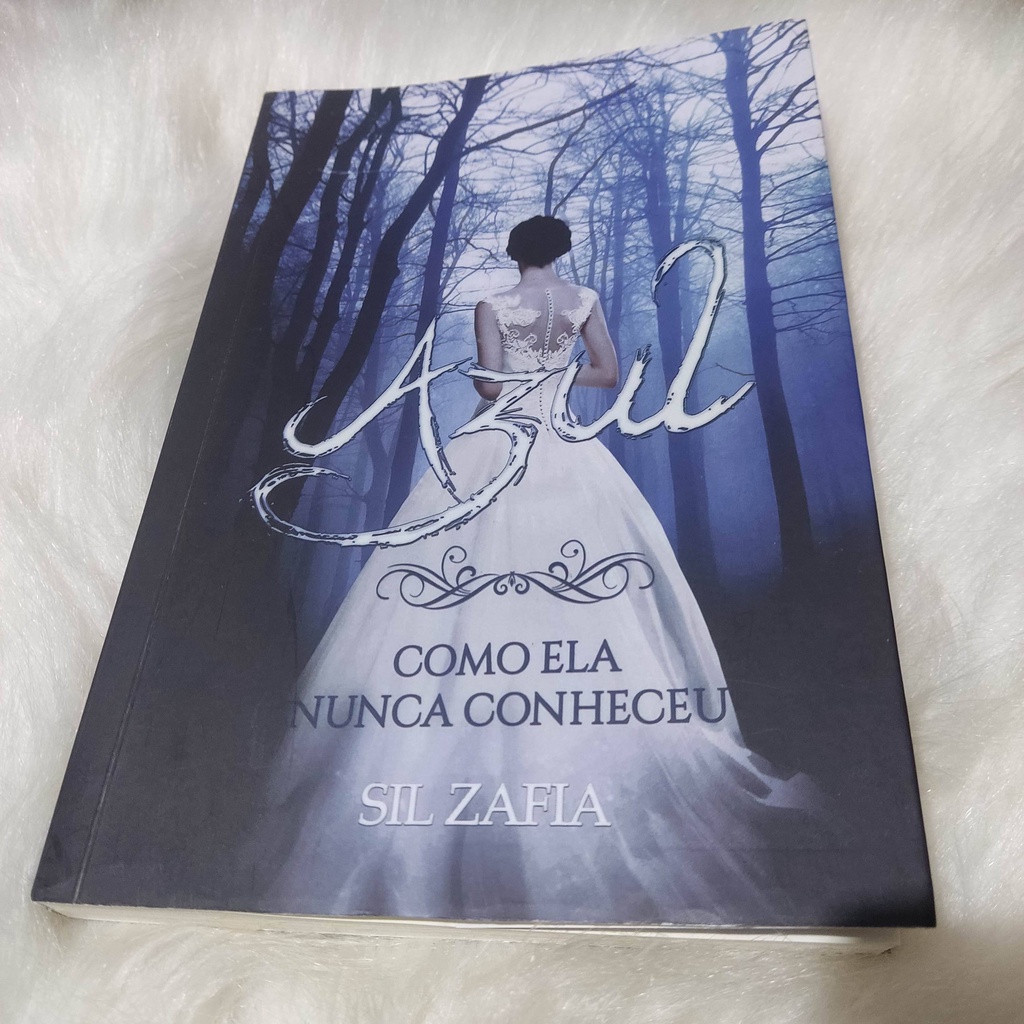 Azul Como Ela Nunca Conheceu - Sil Zafia | Shopee Brasil