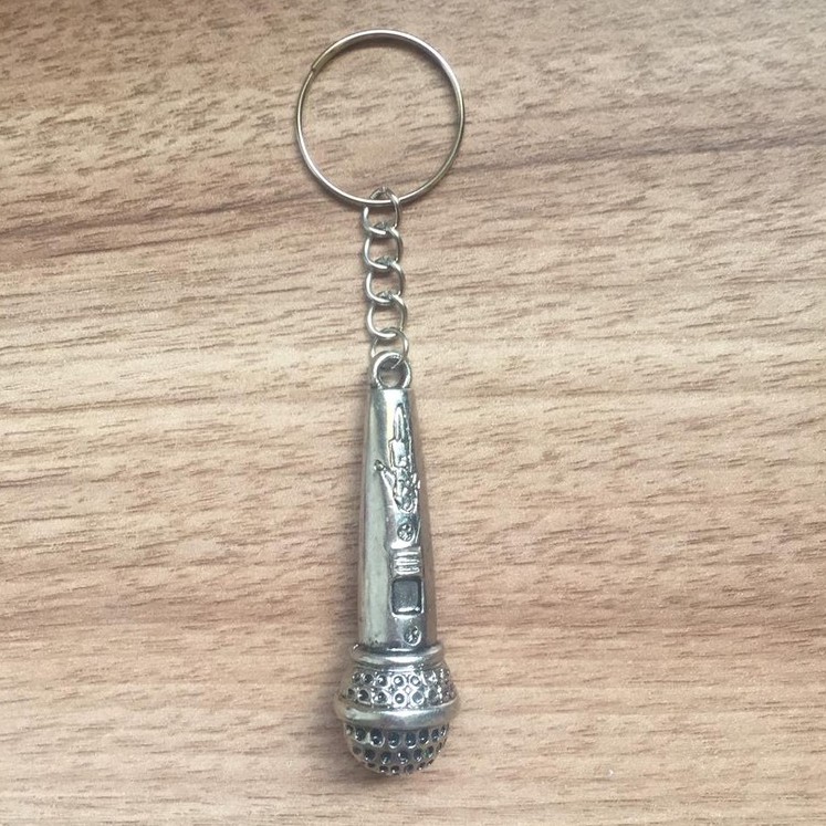 Chaveiro de Microfone | Shopee Brasil