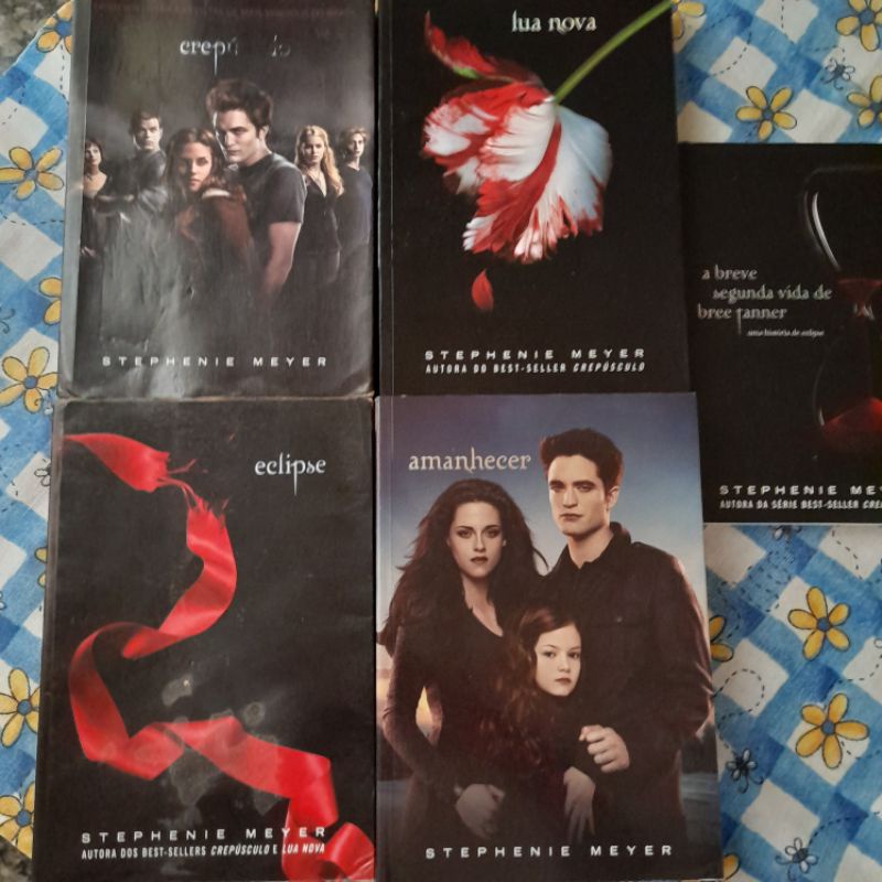 livros a saga crepúsculo (crepúsculo, lua nova, eclipse, amanhecer e a breve segunda vida de ...
