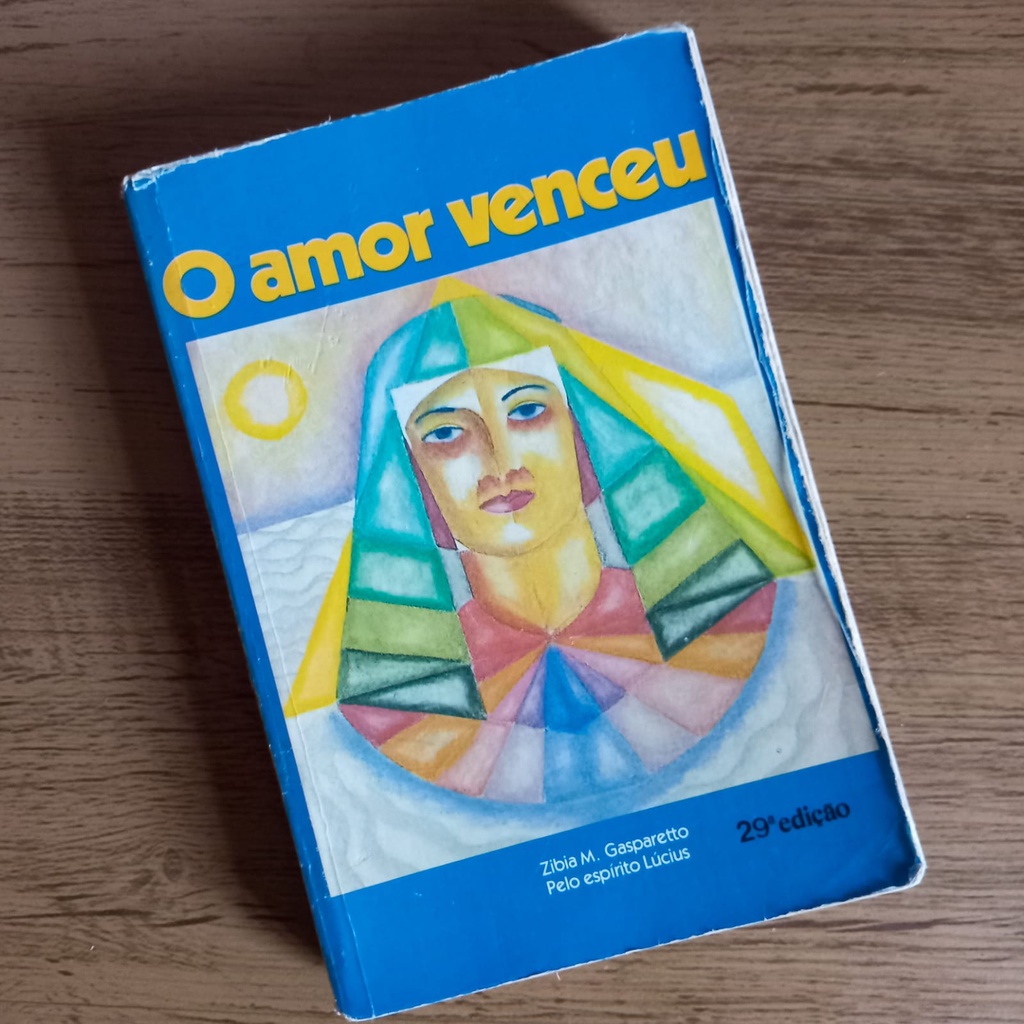 Livro - O Amor Venceu, de Zibia Gasparetto. (Literatura espírita) | Shopee Brasil