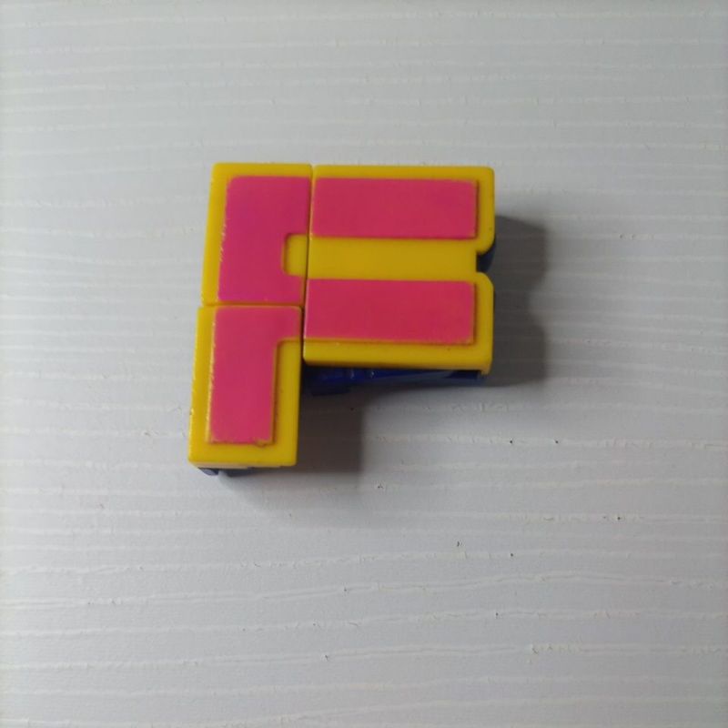 Letronix Letra F Revista Recreio | Shopee Brasil
