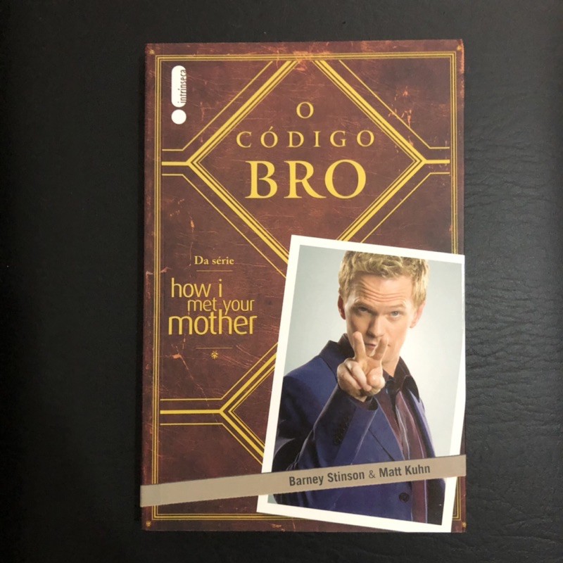 Livro “O código Bro” de How I Met Your Mother | Shopee Brasil