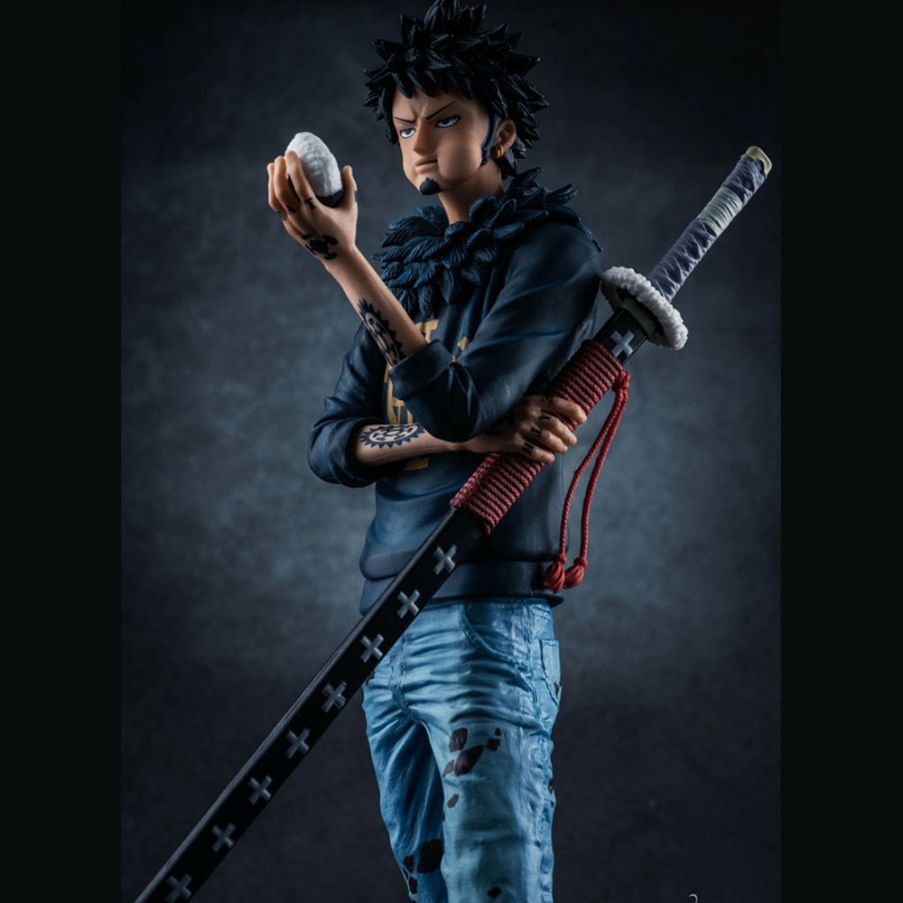 One Piece :Trafalgar Law Figure Eating Steamed Bun Ver. Figure ...