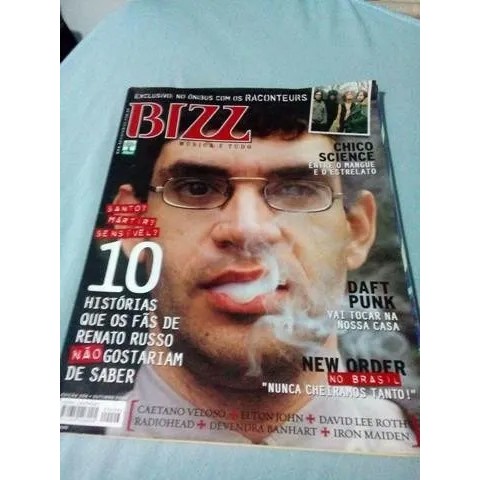 Revista Bizz Especial Renato Russo | Shopee Brasil