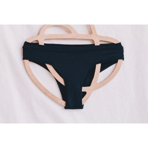 Calcinha Menstrual - Calcinha absorvente tipo biquíne - Preta - 36 ...