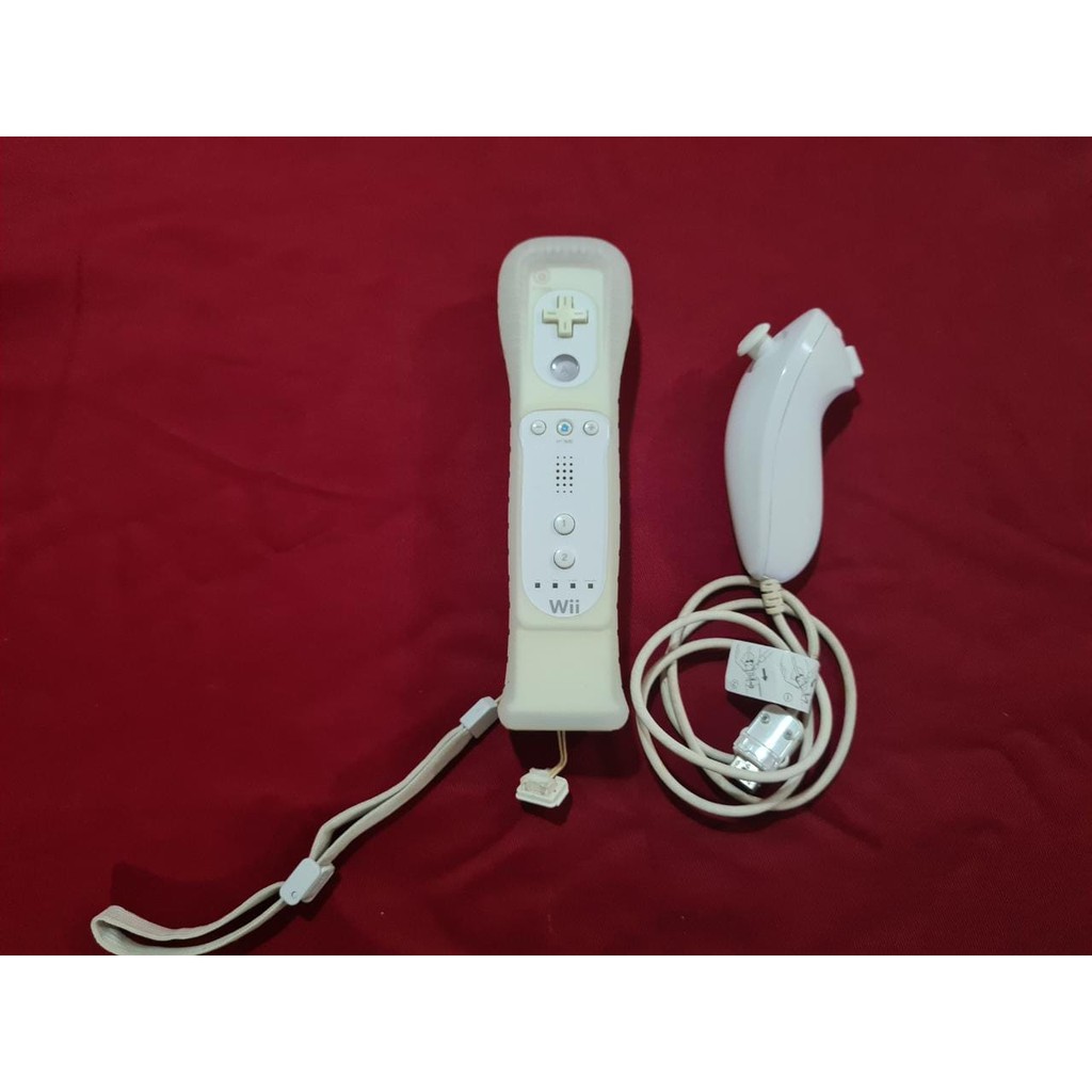 Controle Original Nintendo Wii Remote c/ Nunchuck e Wiimote Motion Plus ...