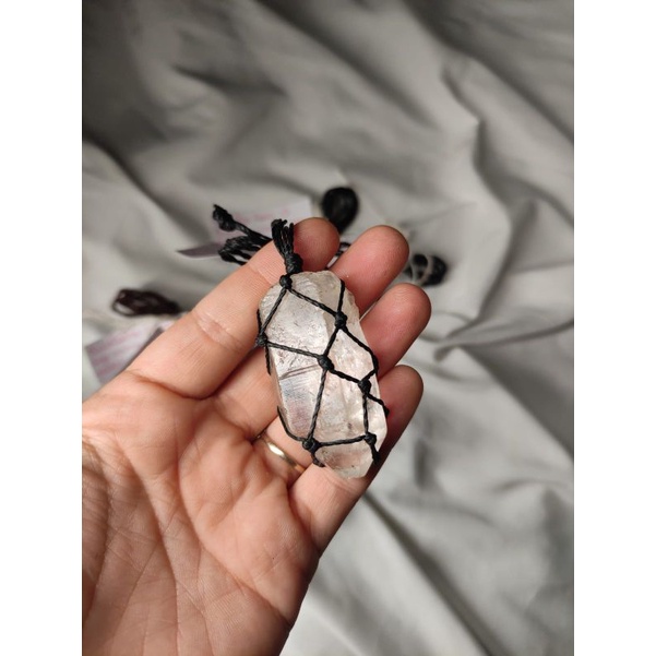 Colar Castroado com Cristal Bruto | Shopee Brasil