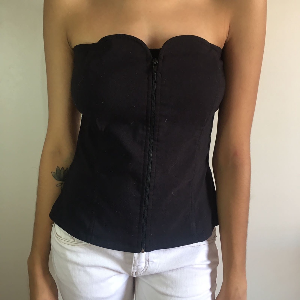 Corpete Preto Elegante Feminino, Veste G -n°42 | Brechó Desapego ...