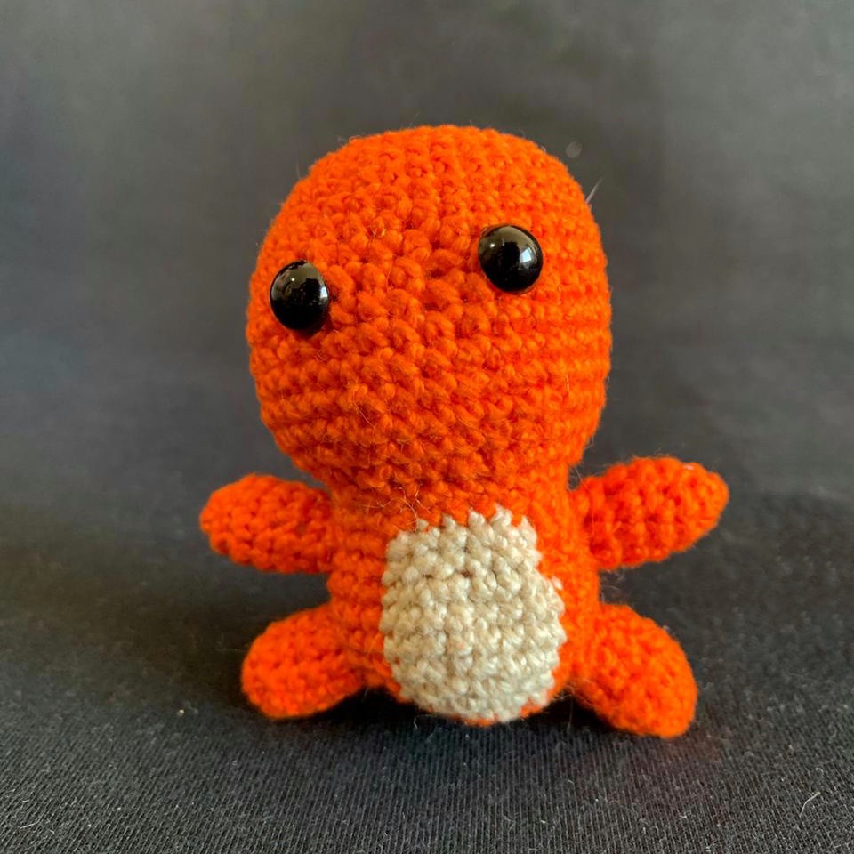 Mini Charmander de pelúcia/amigurumi | Shopee Brasil