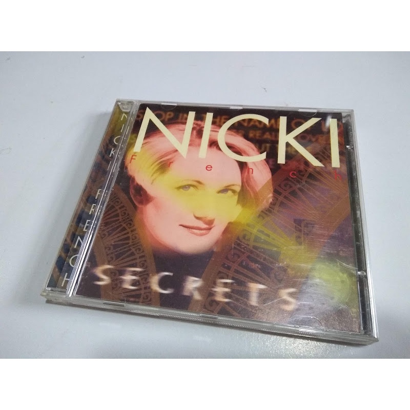 CD NICKI FRENCH - SECRETS (ORIGINAL) | Shopee Brasil